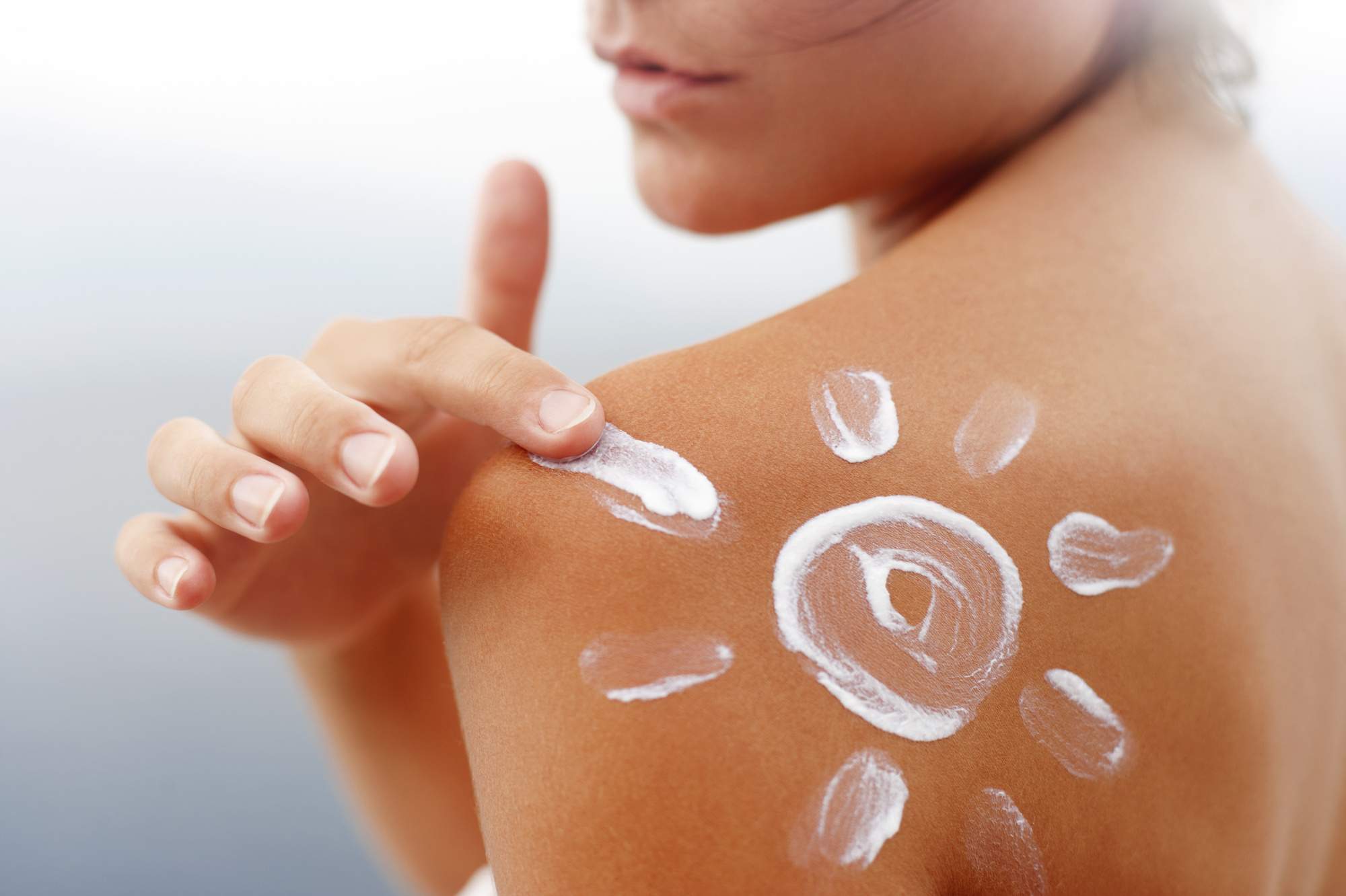 Know and Find The Importance of Wearing Sunscreen